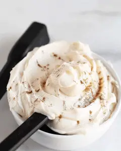 Cinnamon Roll Icing (Without Cream Cheese) - Recipes Smile