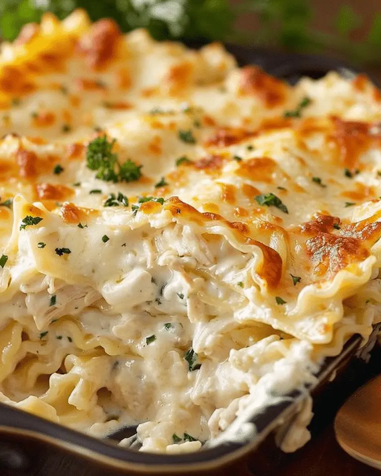 Ultimate Chicken Alfredo Lasagna - Recipes Smile
